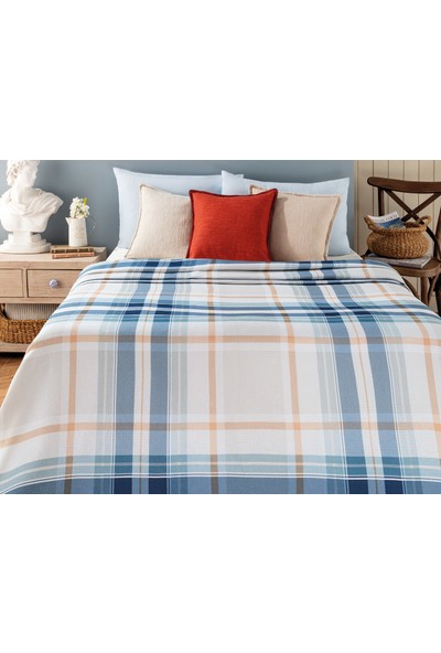 Madame Coco Aigle Çift Kişilik Baskılı Pike Takımı - Mavi Madame Coco Aigle Çift Kişilik Baskılı Pike Takımı - Mavi