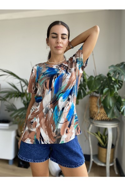 Ultimod Mavi Desenli Önü Taş Detaylı Büyük Beden Kadın Bluz ULT2963