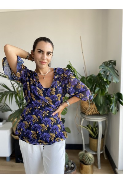 Ultimod Lacivert Desenli Önü Bağcıklı Ikili Takım Şifon Büyük Beden Kadın Bluz ULT8024