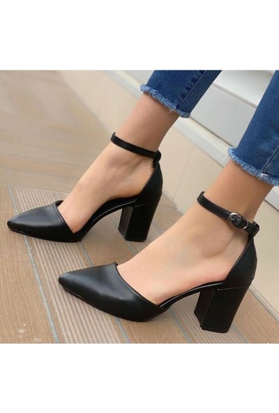 Demashoes Kadın Siyah Tek Bant Topuklu Ayakkabı