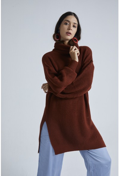 Sherin Kadın Kahverengi Balıkçı Yaka Uzun Kollu Oversize Triko Tunik SWT4119KA