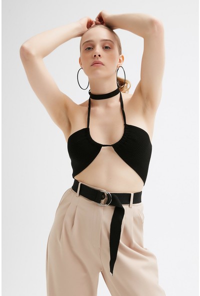 Açelya Okcu Fashion Bağlamalı Crop Bluz Açelya Okcu Fashion Bağlamalı Crop Bluz