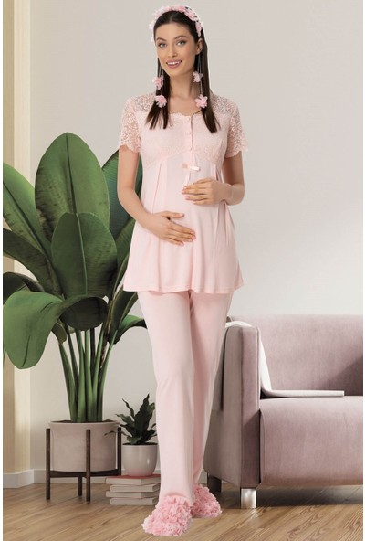 Şık Mecit Dantelli Kısa Kol Lohusa Pijama Takımı Şık Mecit Dantelli Kısa Kol Lohusa Pijama Takımı
