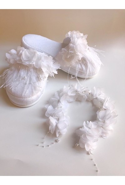 Alaz Tasarım Hobi Şifon Çiçekli Tüylü Lohusa Terlik Taç Seti Alaz Tasarım Hobi Şifon Çiçekli Tüylü Lohusa Terlik Taç Seti