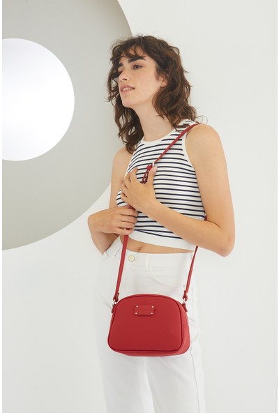 Fossil 05FS21Y213 Kırmızı Capraz Canta Fossil 05FS21Y213 Kırmızı Capraz Canta