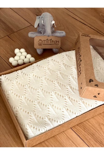Minik Ay Baby Yeni Doğan Triko Bebek Battaniyesi Ajurlu Minik Ay Baby Yeni Doğan Triko Bebek Battaniyesi Ajurlu