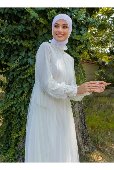 Refka Balon Kollu Inci Işlemeli Tül Abiye Elbise - Off White - Refka Woman Refka Balon Kollu Inci Işlemeli Tül Abiye Elbise - Off White - Refka Woman