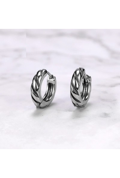 Modern Spor Tasarım 316L Çelik Halka Geçirmeli Motorcu Küpe (Çift) Modern Spor Tasarım 316L Çelik Halka Geçirmeli Motorcu Küpe (Çift)