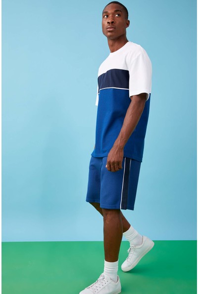 DeFacto Relax Fit Bloklu Esnek Belli Şort V9648AZ21AU DeFacto Relax Fit Bloklu Esnek Belli Şort V9648AZ21AU