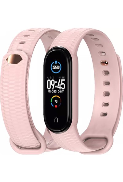 Yonaga Xiaomi Mi Band 5/6 Uyumlu Kabartma Desenli Kordon Kayış Silikonaçık Pembe Yonaga Xiaomi Mi Band 5/6 Uyumlu Kabartma Desenli Kordon Kayış Silikonaçık Pembe