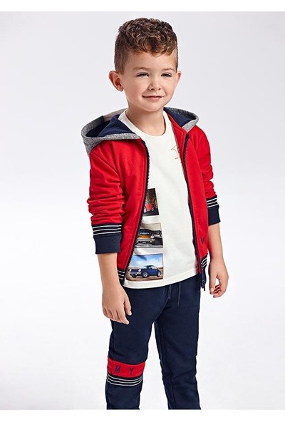 Mayoral Iki Pantolonlu Erkek Çocuk Eşofman Takımı Mayoral Iki Pantolonlu Erkek Çocuk Eşofman Takımı