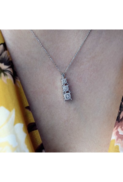 Lilarote Pırlanta Tria Kolye