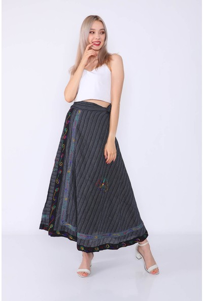 Luisido Antrasit Çiçek Işlemeli Uzun Anvelop Etek Luisido Antrasit Çiçek Işlemeli Uzun Anvelop Etek