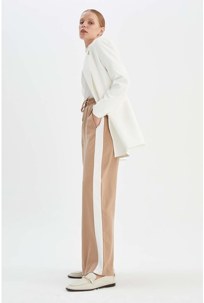 DeFacto Renk Bloklu Beli Bağcıklı Yüksek Bel Geniş Paça Pantolon V4320Az21Au