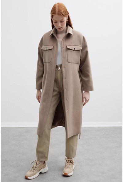 Perspective Hilde Rahat Kalıp Gömlek Yaka Vizon Kaban Perspective Hilde Rahat Kalıp Gömlek Yaka Vizon Kaban