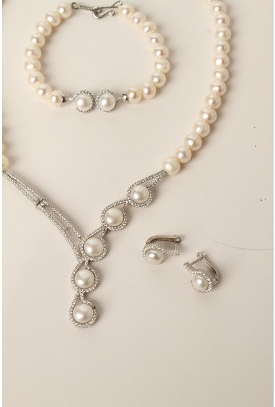 Pearls in Ocean Gümüş Gerçek Inci Kolye Bileklik Küpe Set Classic Serisi 501 Pearls in Ocean Gümüş Gerçek Inci Kolye Bileklik Küpe Set Classic Serisi 501