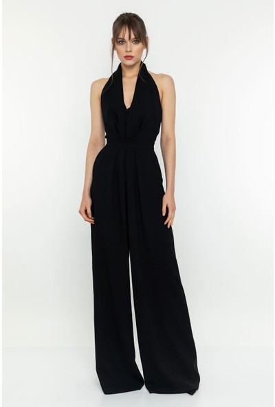 Invidia Sırt Dekolteli Boyundan Askılı Tulum INV2003 Invidia Sırt Dekolteli Boyundan Askılı Tulum INV2003