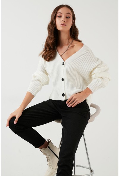 Lela Düğmeli V Yaka Fitilli Triko Örme Hırka Kadın Hırka 4615031 Lela Düğmeli V Yaka Fitilli Triko Örme Hırka Kadın Hırka 4615031