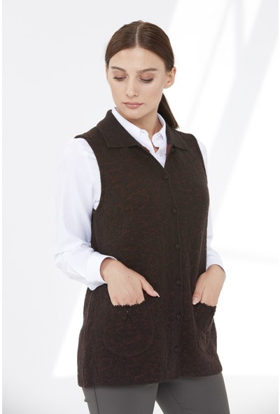 Desen Triko Kadın Dantel Desenli Düğmeli Polo Yaka Kısa Triko Yelek Koyu Kahve Desen Triko Kadın Dantel Desenli Düğmeli Polo Yaka Kısa Triko Yelek Koyu Kahve