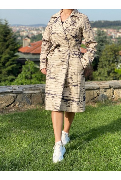 Lefital Kadın Krem Desenli Kemerli Trençkot Lefital Kadın Krem Desenli Kemerli Trençkot