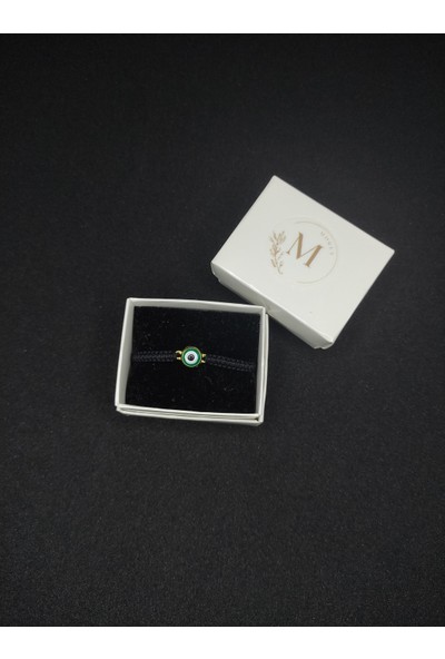 Morey Siyah İpli Makrome Örgülü El Yapımı Nazar Boncuklu Bileklik Morey Siyah İpli Makrome Örgülü El Yapımı Nazar Boncuklu Bileklik