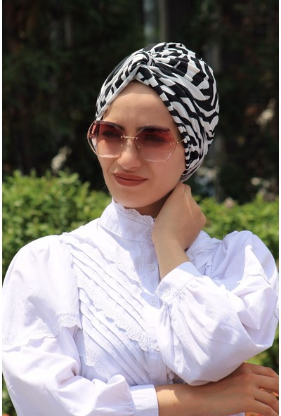 Amisos Bone Şal Desenli Dolama Bone Zebra Desen (Hazır Model) - Özel Tasarım- Yeni Model Tesettür Giyim Amisos Bone Şal Desenli Dolama Bone Zebra Desen (Hazır Model) - Özel Tasarım- Yeni Model Tesettür Giyim