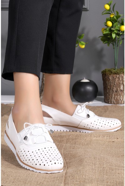 Ayakland Cns 4017 Lazer Kesim Kadın Günlük Babet Ayakkabı