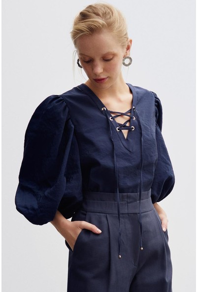 Perspective Ellias Normal Kalıp V Yaka Lacivert Bluz Perspective Ellias Normal Kalıp V Yaka Lacivert Bluz