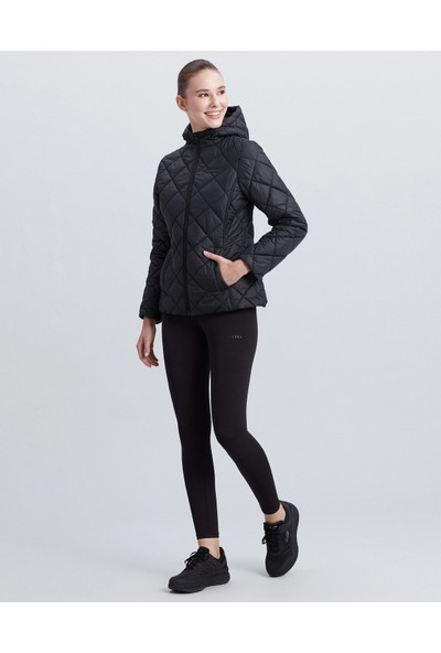 Skechers W Capitone Hooded Jacket Kadın Siyah Mont - S212001-001 Skechers W Capitone Hooded Jacket Kadın Siyah Mont - S212001-001