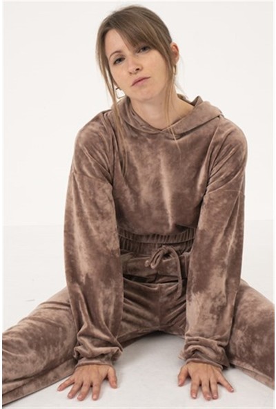 Loukai Kadife Dokulu Kapüşonlu Crop Top Eşofman Takımı