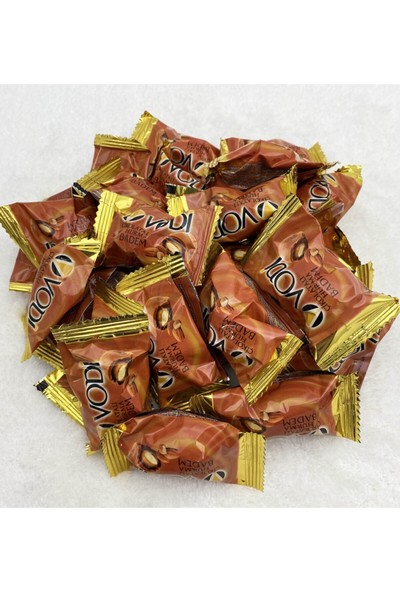 By Tuna Bademli Hurma Çikolatalı 500 gr By Tuna Bademli Hurma Çikolatalı 500 gr