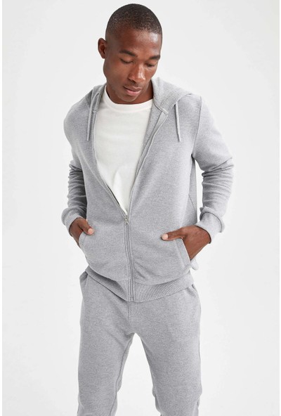 DeFacto Regular Fit Kapüşonlu Fermuarlı Uzun Kollu Sweatshirt R5775AZ21AU DeFacto Regular Fit Kapüşonlu Fermuarlı Uzun Kollu Sweatshirt R5775AZ21AU