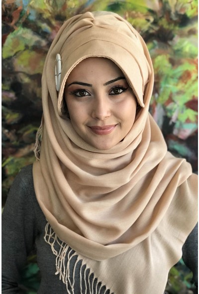 Butik Ambar Açık Sütlü Kahve Tokalı Hazır Şapka Şal Butik Ambar Açık Sütlü Kahve Tokalı Hazır Şapka Şal