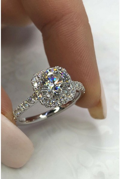 Crystal Diamond Zirconia Labaratuvar Pırlantası 1.75 Carat Tektaş Yüzük Crystal Diamond Zirconia Labaratuvar Pırlantası 1.75 Carat Tektaş Yüzük