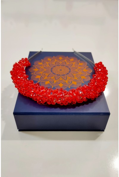 Simge Aksesuar Kırmızı Taşlı El Yapımı Kristal Taşlı Gelin Tacı ve Saç Aksesuarı Simge Aksesuar Kırmızı Taşlı El Yapımı Kristal Taşlı Gelin Tacı ve Saç Aksesuarı