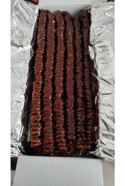 Sultan Gazi Cevizli Maraş Sucuğu 500 gr Sultan Gazi Cevizli Maraş Sucuğu 500 gr
