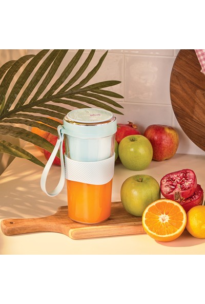 Cookplus Blue Taşınabilir Şarjlı Smoothie Blender Cookplus Blue Taşınabilir Şarjlı Smoothie Blender