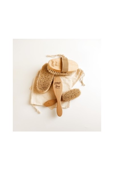 %100 Doğal Keçi Kılı Bebek Tarağı ve %100 At Kılı Selülit Fırçası %100 Doğal Keçi Kılı Bebek Tarağı ve %100 At Kılı Selülit Fırçası