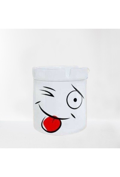 Mavera Dükkan Dil Çıkaran Emoji Baskılı Küllük Seramik Kül Tablası Mavera Dükkan Dil Çıkaran Emoji Baskılı Küllük Seramik Kül Tablası