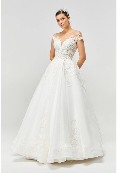 Mediha Cambaz Bridal - Royal Özel Dokulu Dantelli Kraliyet Organze A Kesim Gelinlik Mediha Cambaz Bridal - Royal Özel Dokulu Dantelli Kraliyet Organze A Kesim Gelinlik