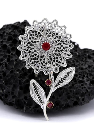 Akyüz Gümüş Çiçek Işlemeli Telkari Gümüş Broş 147