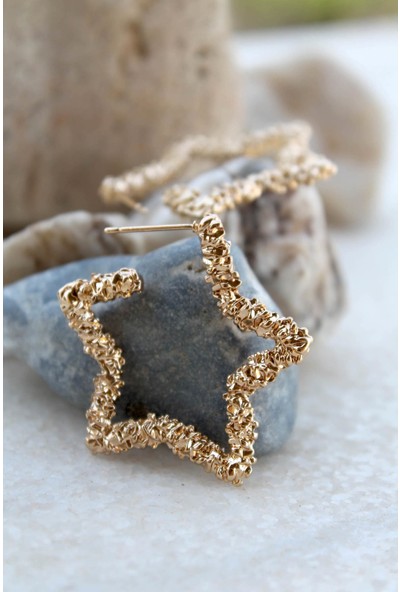 Yıldız Kabartma Dokulu Çelik Halka Küpe Yıldız Kabartma Dokulu Çelik Halka Küpe