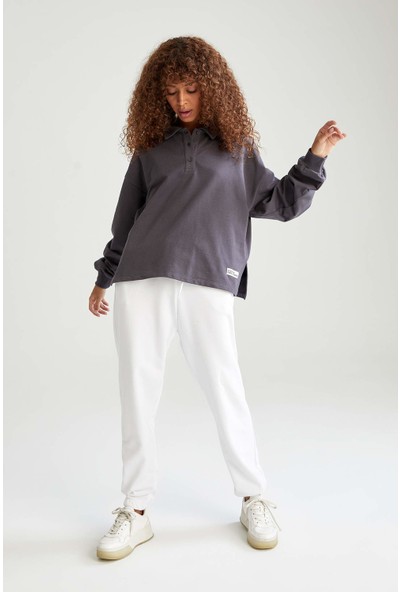 DeFacto Regular Fit Basic Beli Bağcıklı Jogger Eşofman Altı S7375AZ21AU DeFacto Regular Fit Basic Beli Bağcıklı Jogger Eşofman Altı S7375AZ21AU