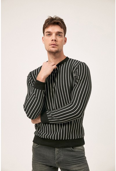 FullaModa Çizgili Bisiklet Yaka Sweatshirt FullaModa Çizgili Bisiklet Yaka Sweatshirt