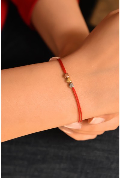 Kadın Kırmızı Ipli Üç Kalp Model 925 Ayar Gümüş Bileklik