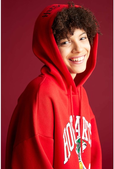 DeFacto Harry Potter Lisanslı Oversize Kapüşonlu Uzun Kollu Sweatshirt V8679Az21Wn DeFacto Harry Potter Lisanslı Oversize Kapüşonlu Uzun Kollu Sweatshirt V8679Az21Wn