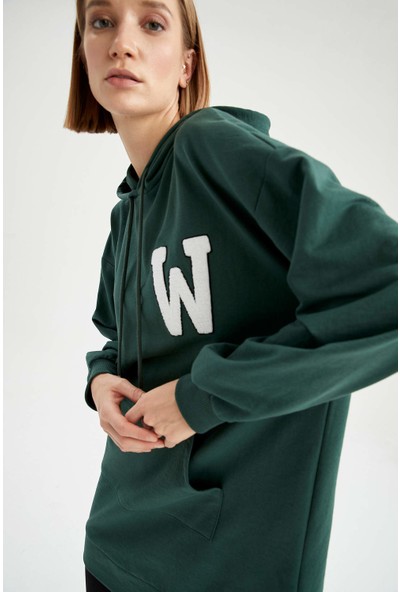 DeFacto Relax Fit Kapüşonlu Baskılı Kanguru Cepli Sweatshirt Tunik V9099AZ21AU DeFacto Relax Fit Kapüşonlu Baskılı Kanguru Cepli Sweatshirt Tunik V9099AZ21AU