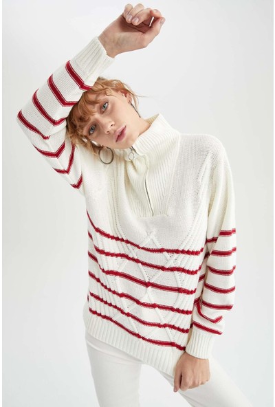 DeFacto Çizgili Fermuarli Yarım Balıkçı Yaka Regular Fit Triko Kazak W1703Az21Au