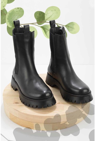 Bambi Siyah Deri Kadın Bot & Bootie K02629037803