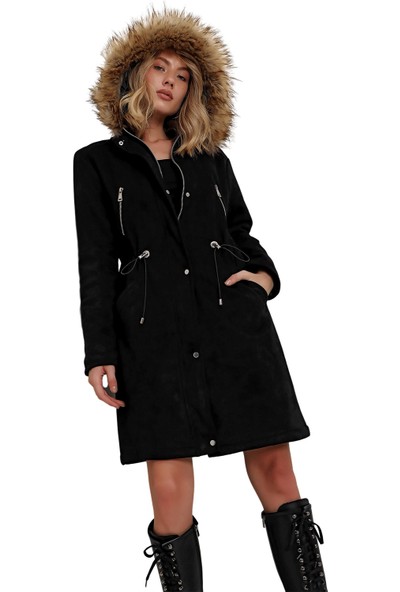 Butikburuc Kadın Siyah Kürklü Süet Kaban